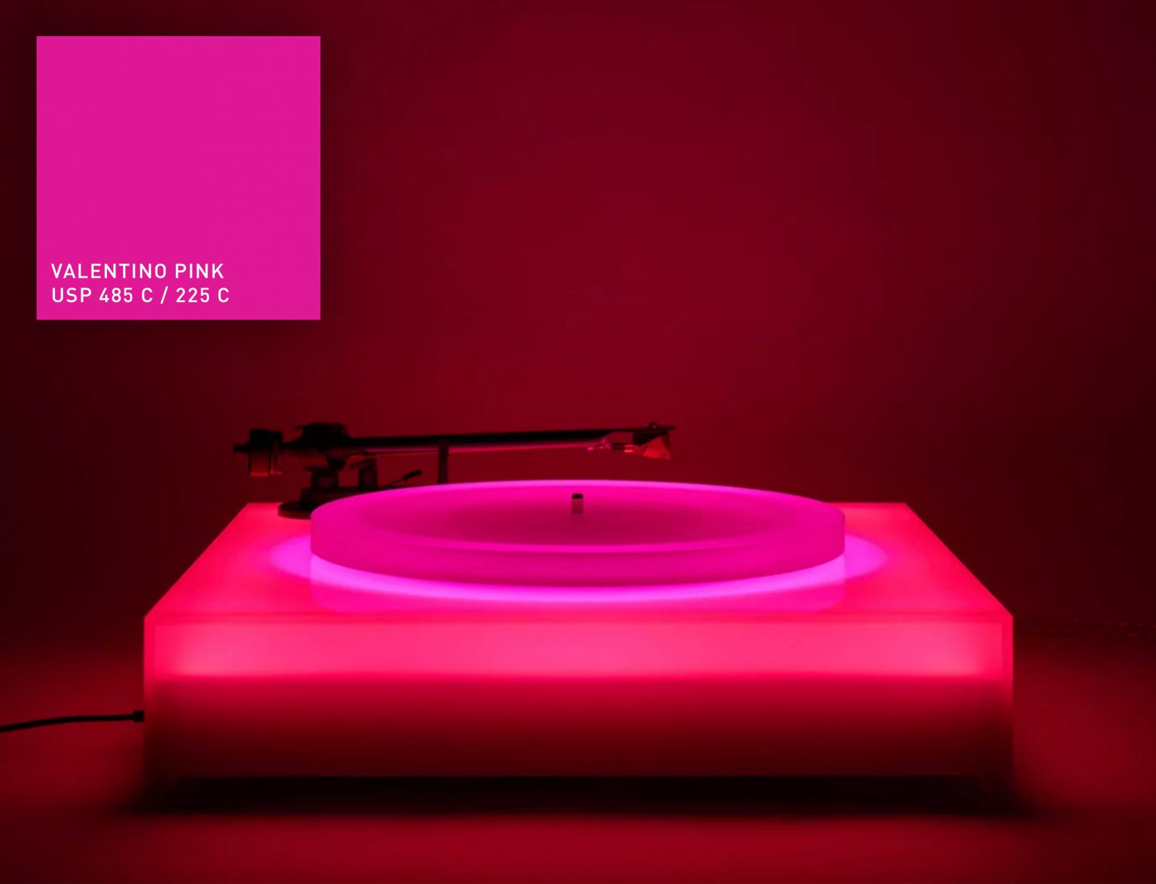 TECH: NEON TURNTABLE | USP Edit